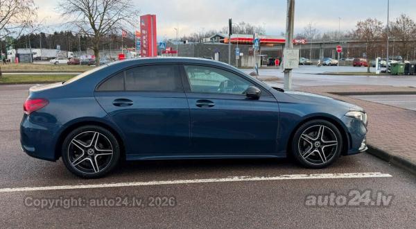 Zils Mercedes-Benz 180 2020 Tallina, ar dzinēja tilpumu 1.80 L un nobraukumu 150 tūkst. km par 21900 €, foto 11 vietnē AUTOMOTO.COM.LV