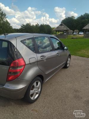 Pelēks Mercedes-Benz 180 2007 Naujoji Akmenė, ar dzinēja tilpumu 2.00 L un nobraukumu 275 tūkst. km par 1900 €, foto 10 vietnē AUTOMOTO.COM.LV