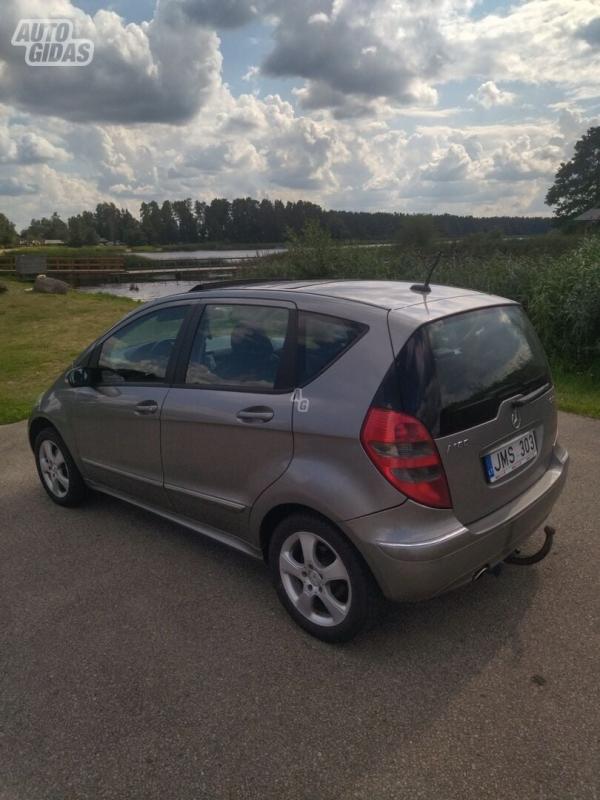 Pelēks Mercedes-Benz 180 2007 Naujoji Akmenė, ar dzinēja tilpumu 2.00 L un nobraukumu 275 tūkst. km par 1900 €, foto 11 vietnē AUTOMOTO.COM.LV