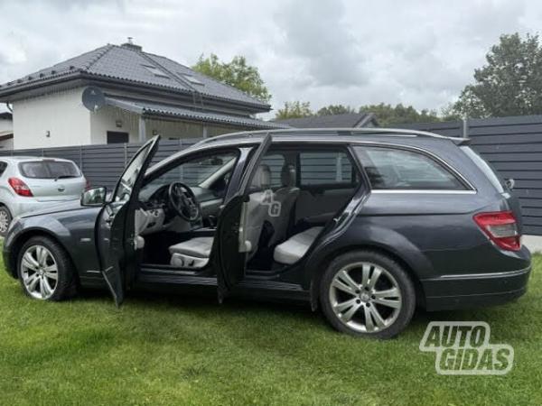 Grey Mercedes-Benz 180 2011 in Klaipeda, with an engine capacity of 2.10 L and mileage of 348 thousand km for 2950 €, photo 5 on AUTOMOTO.COM.LV
