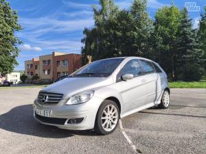 Mercedes-Benz 180 2006 Panevēža, ar dzinēja tilpumu 2.00 L un nobraukumu 183 tūkst. km par 980 €, foto  vietnē AUTOMOTO.COM.LV