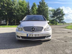 Mercedes-Benz 180 2006 Panevēža, ar dzinēja tilpumu 2.00 L un nobraukumu 183 tūkst. km par 980 €, foto 3 vietnē AUTOMOTO.COM.LV