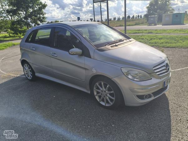 Mercedes-Benz 180 2006 Panevēža, ar dzinēja tilpumu 2.00 L un nobraukumu 183 tūkst. km par 980 €, foto 3 vietnē AUTOMOTO.COM.LV