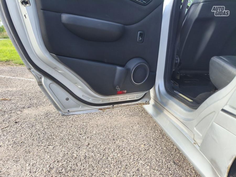 Mercedes-Benz 180 2006 Panevēža, ar dzinēja tilpumu 2.00 L un nobraukumu 183 tūkst. km par 980 €, foto 7 vietnē AUTOMOTO.COM.LV