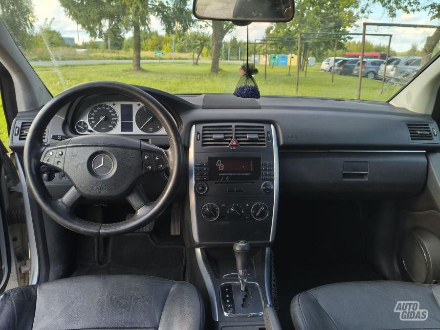 Mercedes-Benz 180 2006 Panevēža, ar dzinēja tilpumu 2.00 L un nobraukumu 183 tūkst. km par 980 €, foto 8 vietnē AUTOMOTO.COM.LV