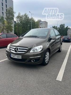 Mercedes-Benz 180 2009 Viļņa, ar dzinēja tilpumu 2.00 L un nobraukumu 220 tūkst. km par 3450 €, foto  vietnē AUTOMOTO.COM.LV