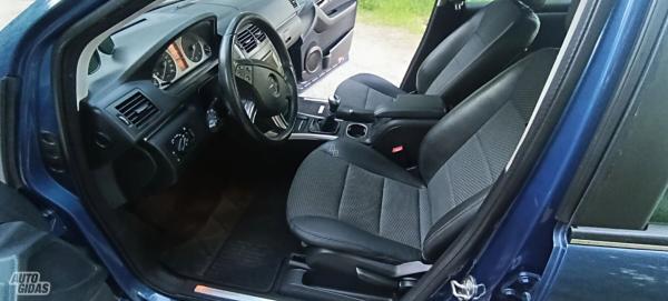 Mercedes-Benz 180 2011 in Skuodas, with an engine capacity of 2.00 L and mileage of 241 thousand km for 3250 €, photo 9 on AUTOMOTO.COM.LV
