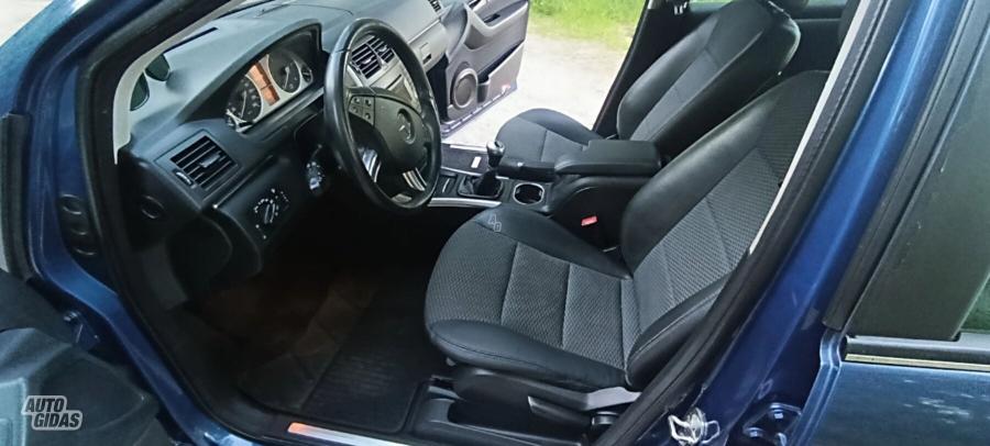 Mercedes-Benz 180 2011 in Skuodas, with an engine capacity of 2.00 L and mileage of 241 thousand km for 2990 €, photo 10 on AUTOMOTO.COM.LV