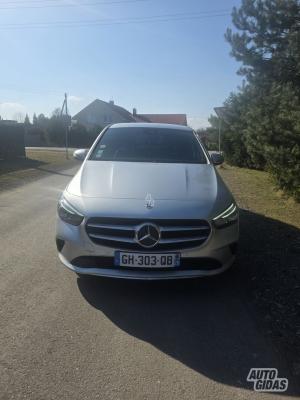 Mercedes-Benz 180 2022 in Kaunas, with an engine capacity of 2.00 L and mileage of 220 thousand km for 14800 €, photo 6 on AUTOMOTO.COM.LV