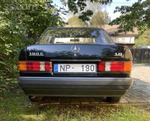 Melns Mercedes-Benz 190 1990 Rīga, ar dzinēja tilpumu 1.80 L un nobraukumu 389 tūkst. km par 3500 €, foto 5 vietnē AUTOMOTO.COM.LV