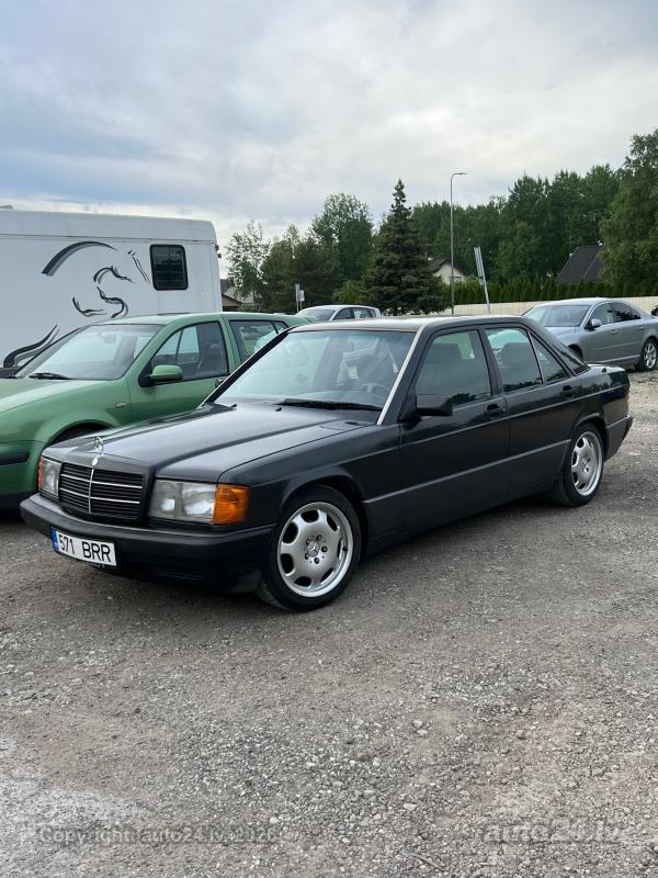 Black Mercedes-Benz 190 1992 in Tallinn, with an engine capacity of 2.00 L and mileage of 275 thousand km for 4950 €, photo 2 on AUTOMOTO.COM.LV