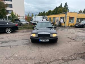Черный Мерседес 190 1992 в Таллин, объемом двигателя 2.00 л и пробегом 222 тыс. км за 4500 €, фото  на AUTOMOTO.COM.LV