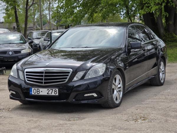 Melns Mercedes-Benz 190 2009 Rīga, ar dzinēja tilpumu 2.20 L un nobraukumu 320 tūkst. km par 7200 €, foto 1 vietnē AUTOMOTO.COM.LV