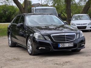 Black Mercedes-Benz 190 2009 in Riga, with an engine capacity of 2.20 L and mileage of 320 thousand km for 7200 €, photo 9 on AUTOMOTO.COM.LV
