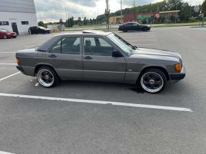 Brūns Mercedes-Benz 190 1989 Gargždai, ar dzinēja tilpumu 2.00 L un nobraukumu 306 tūkst. km par 3000 €, foto 5 vietnē AUTOMOTO.COM.LV