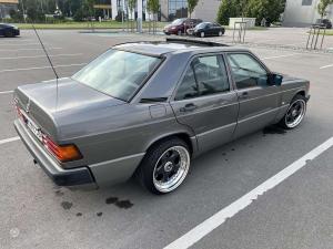 Brūns Mercedes-Benz 190 1989 Gargždai, ar dzinēja tilpumu 2.00 L un nobraukumu 306 tūkst. km par 3000 €, foto 6 vietnē AUTOMOTO.COM.LV