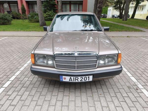 Brūns Mercedes-Benz 190 1989 Palanga, ar dzinēja tilpumu 2.30 L un nobraukumu 245 tūkst. km par 5500 €, foto 1 vietnē AUTOMOTO.COM.LV