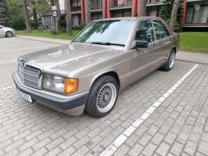 Brūns Mercedes-Benz 190 1989 Palanga, ar dzinēja tilpumu 2.30 L un nobraukumu 245 tūkst. km par 5500 €, foto 3 vietnē AUTOMOTO.COM.LV