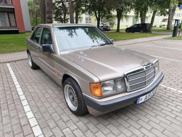 Brūns Mercedes-Benz 190 1989 Palanga, ar dzinēja tilpumu 2.30 L un nobraukumu 245 tūkst. km par 5500 €, foto 9 vietnē AUTOMOTO.COM.LV