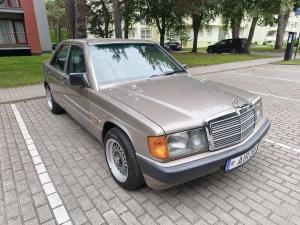 Brūns Mercedes-Benz 190 1989 Palanga, ar dzinēja tilpumu 2.30 L un nobraukumu 245 tūkst. km par 5500 €, foto 9 vietnē AUTOMOTO.COM.LV