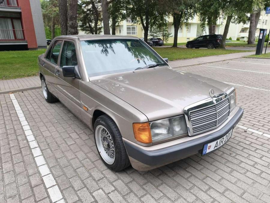 Brūns Mercedes-Benz 190 1989 Palanga, ar dzinēja tilpumu 2.30 L un nobraukumu 245 tūkst. km par 5500 €, foto 9 vietnē AUTOMOTO.COM.LV