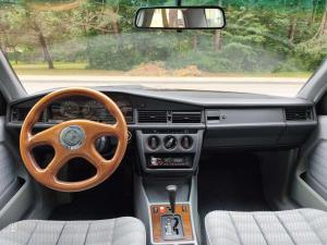 Brūns Mercedes-Benz 190 1989 Palanga, ar dzinēja tilpumu 2.30 L un nobraukumu 245 tūkst. km par 5500 €, foto 14 vietnē AUTOMOTO.COM.LV