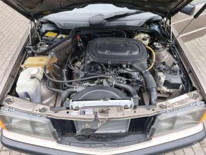 Brūns Mercedes-Benz 190 1989 Palanga, ar dzinēja tilpumu 2.30 L un nobraukumu 245 tūkst. km par 5500 €, foto 17 vietnē AUTOMOTO.COM.LV
