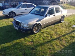Brūns Mercedes-Benz 190 1991 Madona, ar dzinēja tilpumu 2.30 L un nobraukumu 330 tūkst. km par 4000 €, foto  vietnē AUTOMOTO.COM.LV