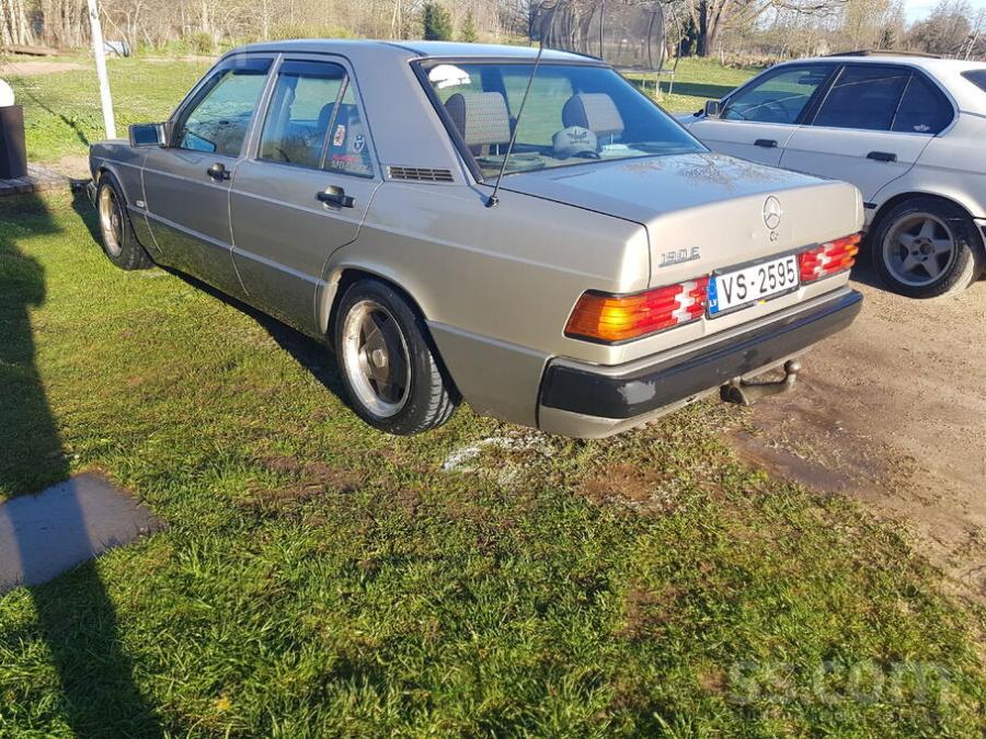Brūns Mercedes-Benz 190 1991 Madona, ar dzinēja tilpumu 2.30 L un nobraukumu 330 tūkst. km par 4000 €, foto 5 vietnē AUTOMOTO.COM.LV