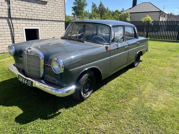 Pelēks Mercedes-Benz 190 1964 Kauņa, ar dzinēja tilpumu 1.90 L un nobraukumu 0 tūkst. km par 8100 €, foto 2 vietnē AUTOMOTO.COM.LV