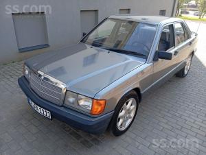 Pelēks Mercedes-Benz 190 1991 Liepāja, ar dzinēja tilpumu 2.00 L un nobraukumu 228 tūkst. km par 2750 €, foto  vietnē AUTOMOTO.COM.LV