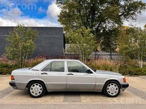 Pelēks Mercedes-Benz 190 1993 Rīga, ar dzinēja tilpumu 1.80 L un nobraukumu 307 tūkst. km par 4275 €, foto 4 vietnē AUTOMOTO.COM.LV