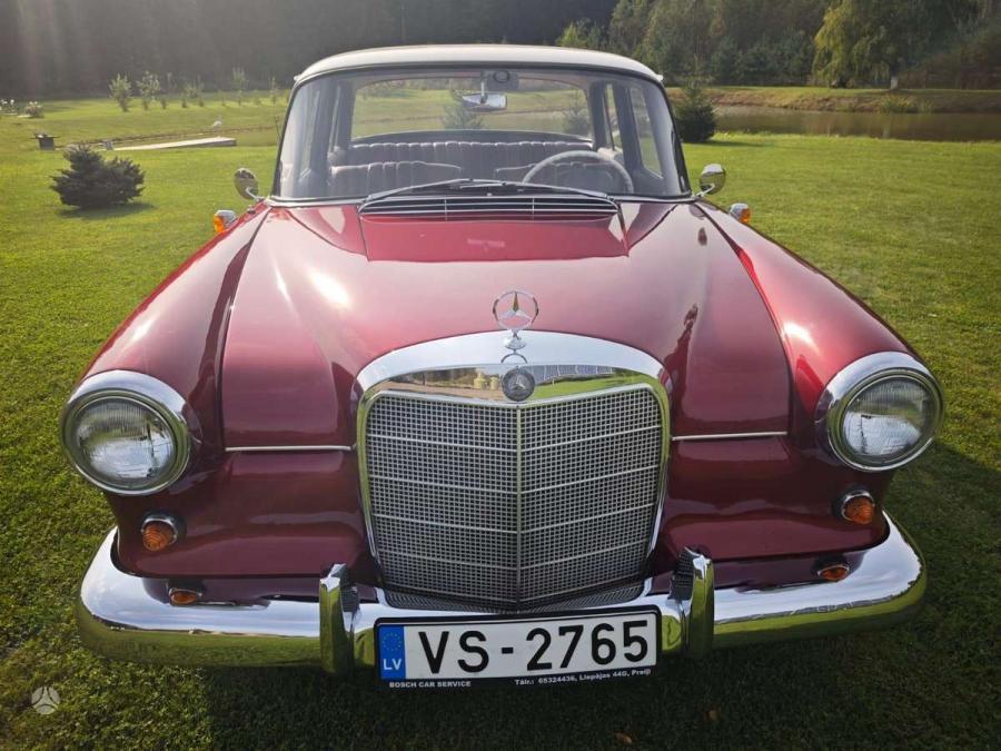 Sarkans Mercedes-Benz 190 1962 Daugavpils, ar dzinēja tilpumu 0.00 L un nobraukumu 50 tūkst. km par 15770 €, foto 4 vietnē AUTOMOTO.COM.LV