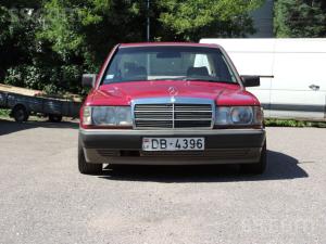 Sarkans Mercedes-Benz 190 1986 Rīga, ar dzinēja tilpumu 2.40 L un nobraukumu 442 tūkst. km par 4800 €, foto 2 vietnē AUTOMOTO.COM.LV
