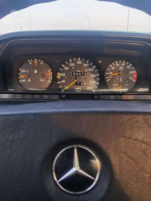 Sarkans Mercedes-Benz 190 1993 Šauļi, ar dzinēja tilpumu 1.80 L un nobraukumu 199 tūkst. km par 3999 €, foto 10 vietnē AUTOMOTO.COM.LV