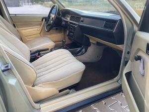 Mercedes-Benz 190 1982 Klaipėda, ar dzinēja tilpumu 2.00 L un nobraukumu 101 tūkst. km par 4200 €, foto 11 vietnē AUTOMOTO.COM.LV
