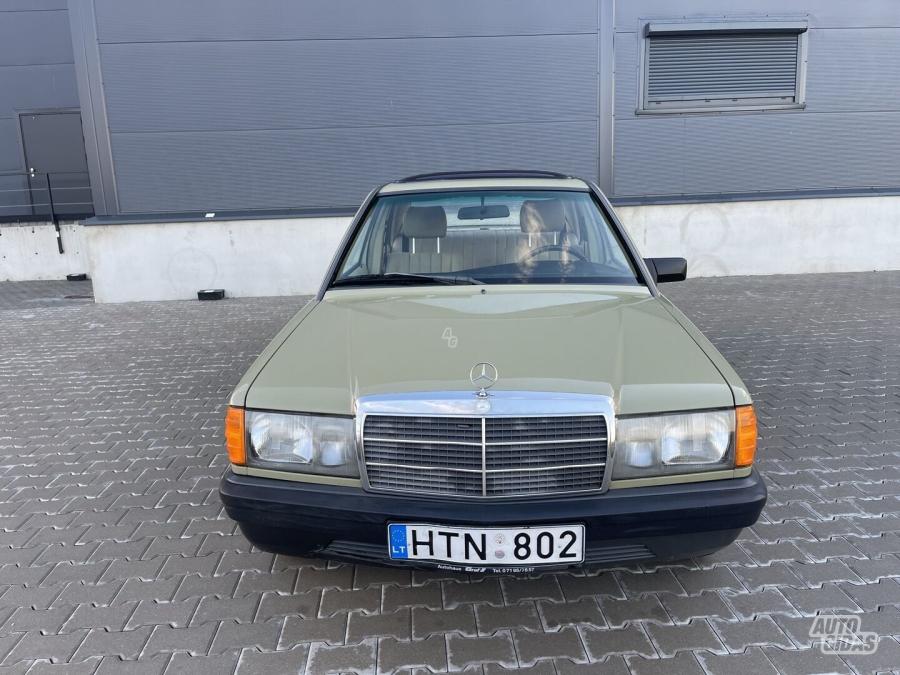 Mercedes-Benz 190 1983 Šauļi, ar dzinēja tilpumu 2.00 L un nobraukumu 101 tūkst. km par 5199 €, foto 3 vietnē AUTOMOTO.COM.LV