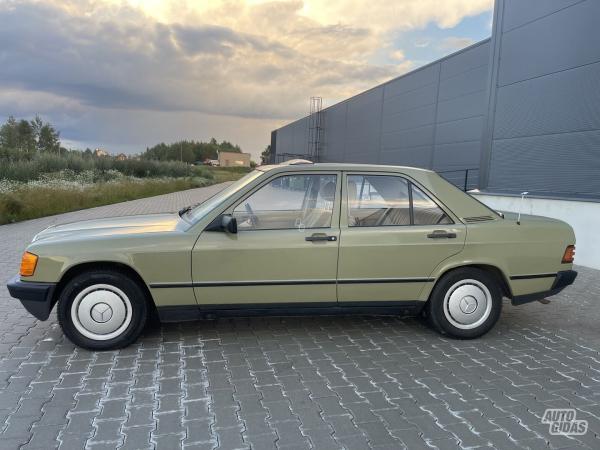 Mercedes-Benz 190 1983 in Siauliai, with an engine capacity of 2.00 L and mileage of 101 thousand km for 5199 €, photo 6 on AUTOMOTO.COM.LV