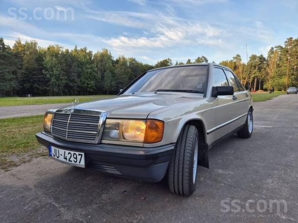 Mercedes-Benz 190 1986 Rīga, ar dzinēja tilpumu 2.00 L un nobraukumu 284 tūkst. km par 3750 €, foto 1 vietnē AUTOMOTO.COM.LV
