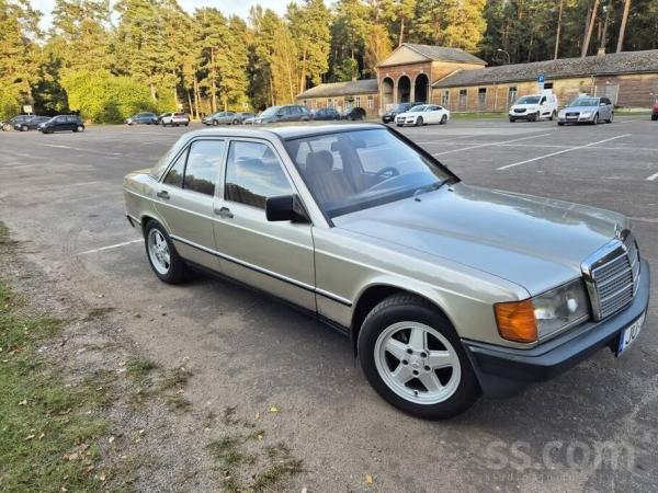 Mercedes-Benz 190 1986 Rīga, ar dzinēja tilpumu 2.00 L un nobraukumu 284 tūkst. km par 3750 €, foto 4 vietnē AUTOMOTO.COM.LV