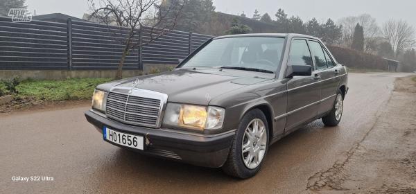 Mercedes-Benz 190 1988 in Vilnius, with an engine capacity of 2.30 L and mileage of 187 thousand km for 1999 €, photo 2 on AUTOMOTO.COM.LV