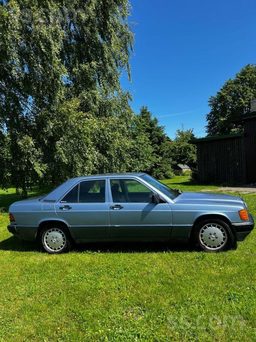 Mercedes-Benz 190 1990 in Ventspils, with an engine capacity of 2.00 L and mileage of 282 thousand km for 2900 €, photo 1 on AUTOMOTO.COM.LV