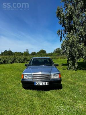 Mercedes-Benz 190 1990 in Ventspils, with an engine capacity of 2.00 L and mileage of 282 thousand km for 2900 €, photo 2 on AUTOMOTO.COM.LV