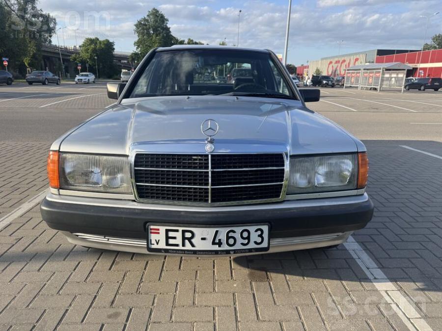 Mercedes-Benz 190 1990 in Riga, with an engine capacity of 2.00 L and mileage of 156 thousand km for 5600 €, photo 7 on AUTOMOTO.COM.LV