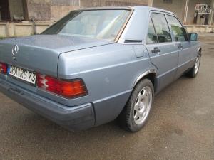Mercedes-Benz 190 1991 in Kelme, with an engine capacity of 2.00 L and mileage of 193 thousand km for 3950 €, photo 8 on AUTOMOTO.COM.LV