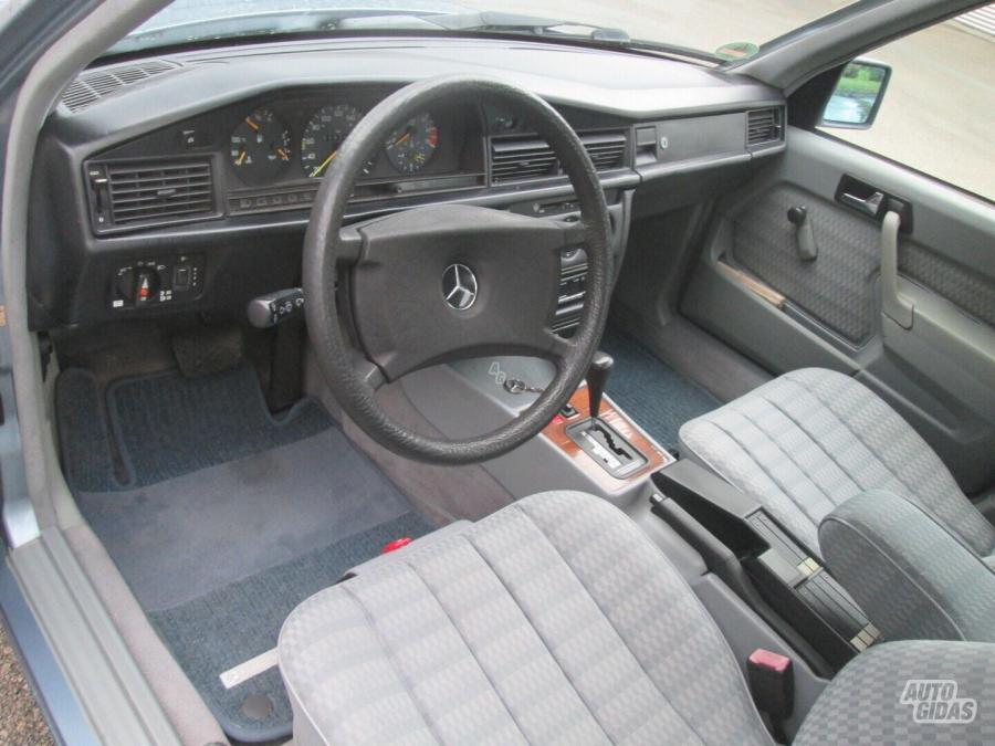 Mercedes-Benz 190 1991 in Kelme, with an engine capacity of 2.00 L and mileage of 193 thousand km for 3950 €, photo 11 on AUTOMOTO.COM.LV