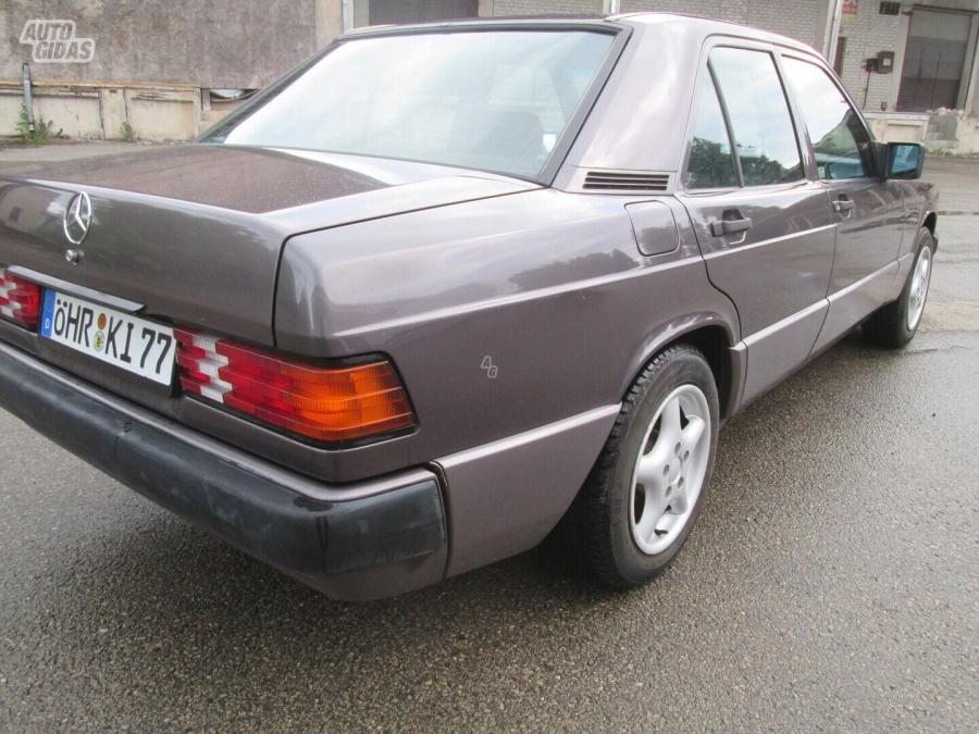 Mercedes-Benz 190 1991 in Kelme, with an engine capacity of 2.00 L and mileage of 193 thousand km for 3950 €, photo 26 on AUTOMOTO.COM.LV
