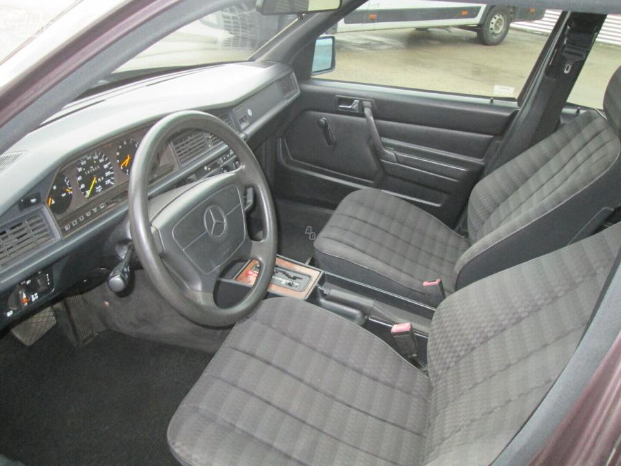 Mercedes-Benz 190 1991 in Kelme, with an engine capacity of 2.00 L and mileage of 193 thousand km for 3950 €, photo 30 on AUTOMOTO.COM.LV
