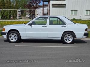 Balts Mercedes-Benz 190 1990 Tallina, ar dzinēja tilpumu 2.00 L un nobraukumu 240 tūkst. km par 4800 €, foto 9 vietnē AUTOMOTO.COM.LV