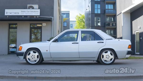 Balts Mercedes-Benz 190 1992 Tallina, ar dzinēja tilpumu 1.80 L un nobraukumu 321 tūkst. km par 4990 €, foto 5 vietnē AUTOMOTO.COM.LV